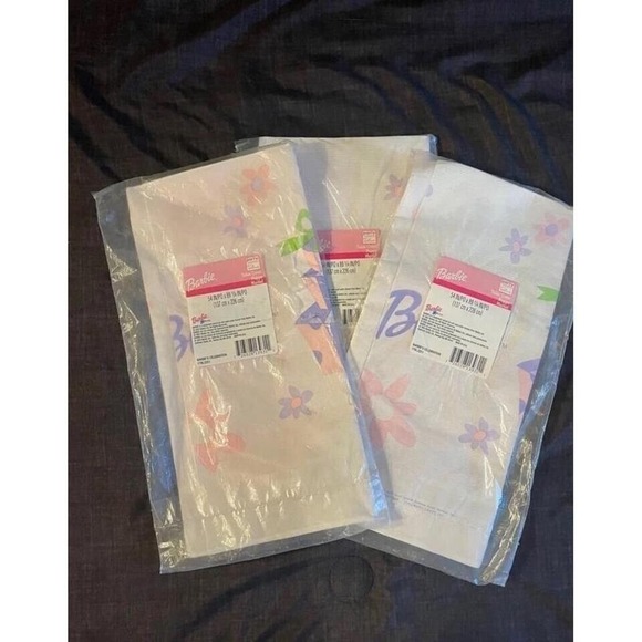 Barbie | Party Supplies | Vintage Barbie Table Covers 203 Barbies ...